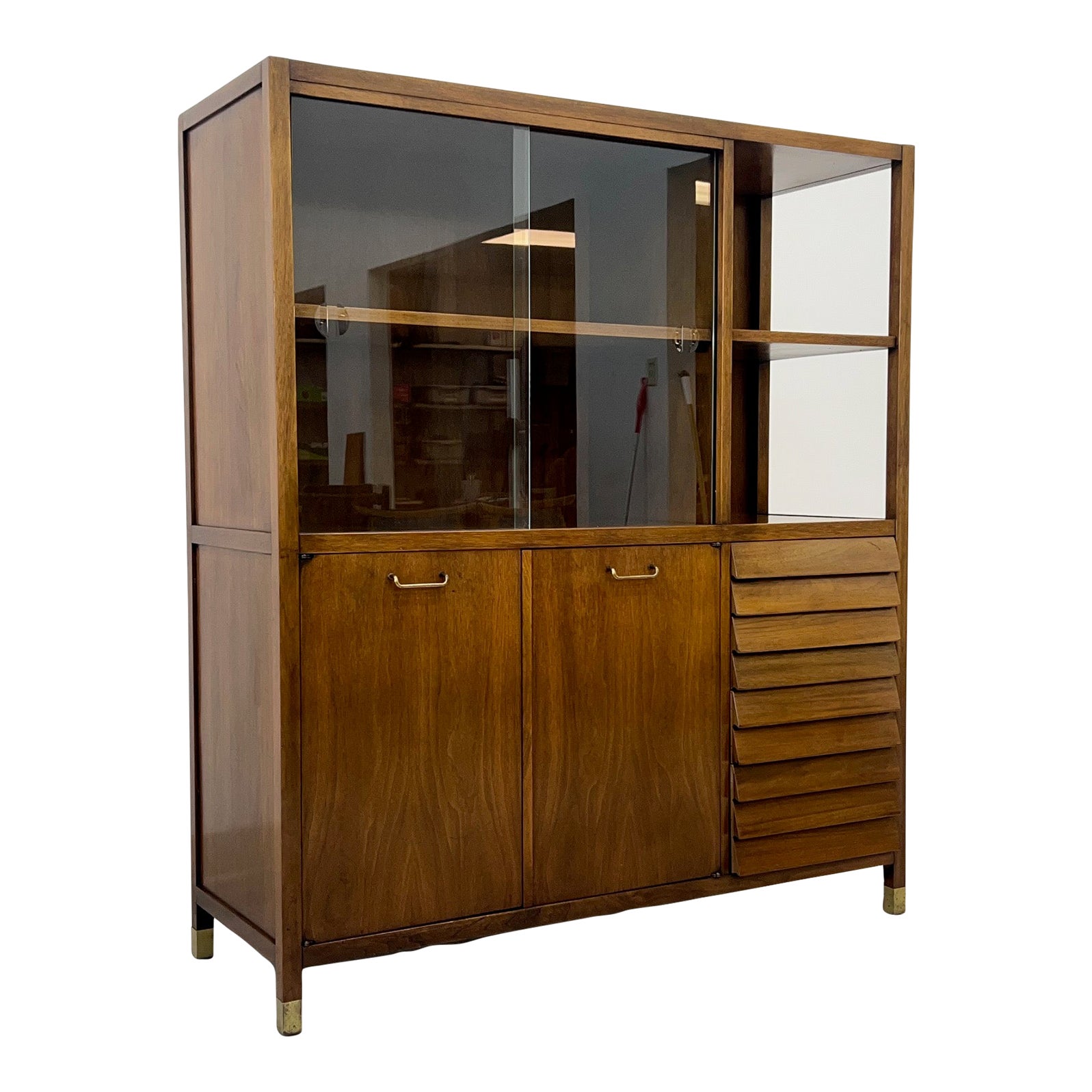 American of Martinsville Dania ~ Mid-Century Modern Display Case ...