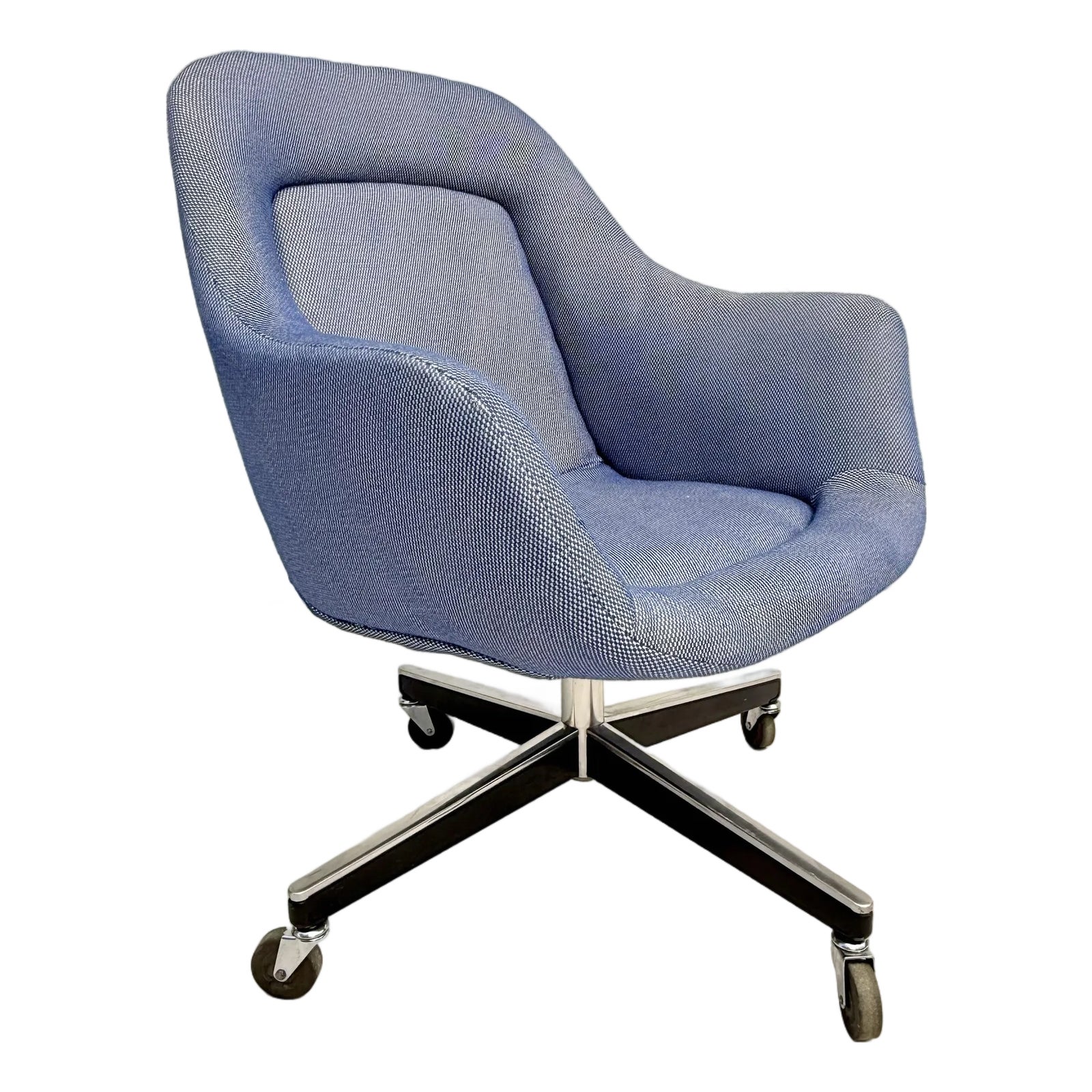 1970's Max Pearson for Knoll Newly Reupholstered Executive Chair | Chairish