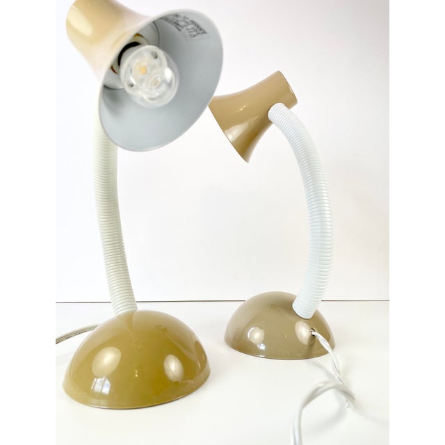 Set 2 Vintage Modern 80s / 90s Gooseneck Desk Lamps in Tan & White ...