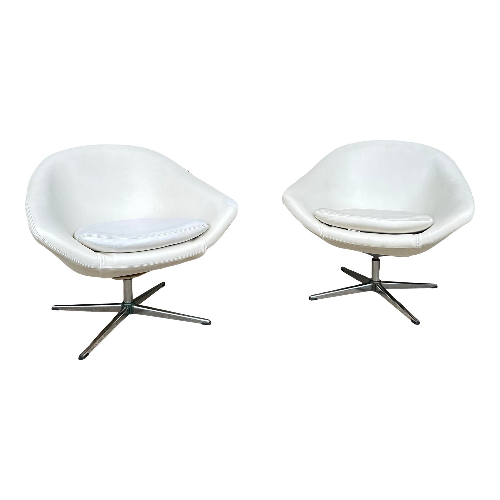 Pair of Mid-Century Modern Overman Swivel Chairs | Chairish