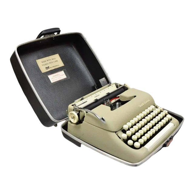 Vintage 1970s Smith Corona Sterling Manual Portable Typewriter With ...