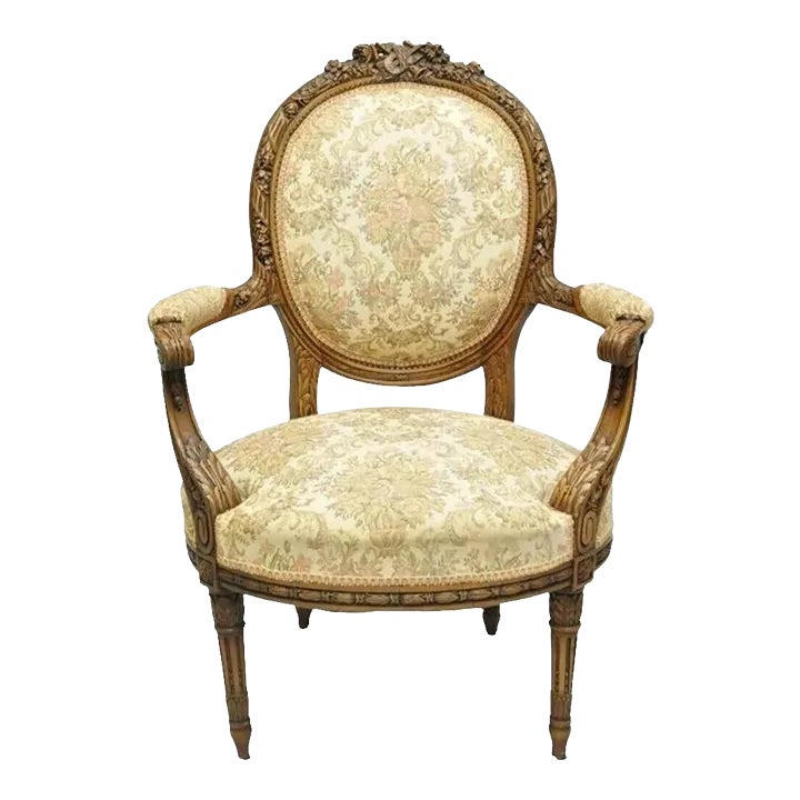 Early 20th Century French Victorian Louis XVI Style Finely Carved ...