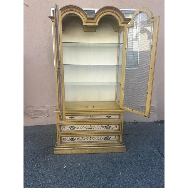 Vintage Drexel Heritage Display Cabinet | Chairish