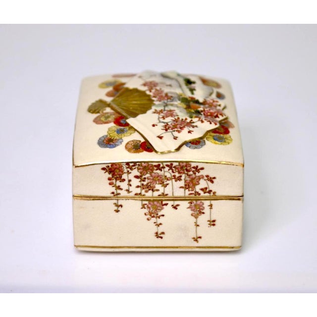 Antique Japanese Satsuma Covered Gold Fan Beige Dresser Box or Catchall ...