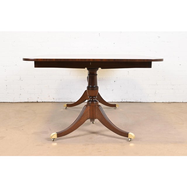 Kindel Furniture Georgian Mahogany Double Pedestal Extension Dining ...