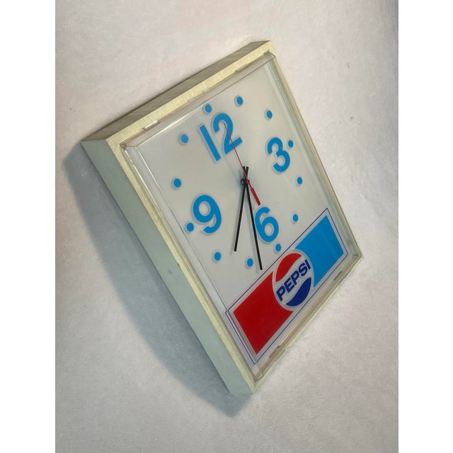 Vintage Lighted 1970s Pepsi Electric Sign Advertisement Wall Clock ...