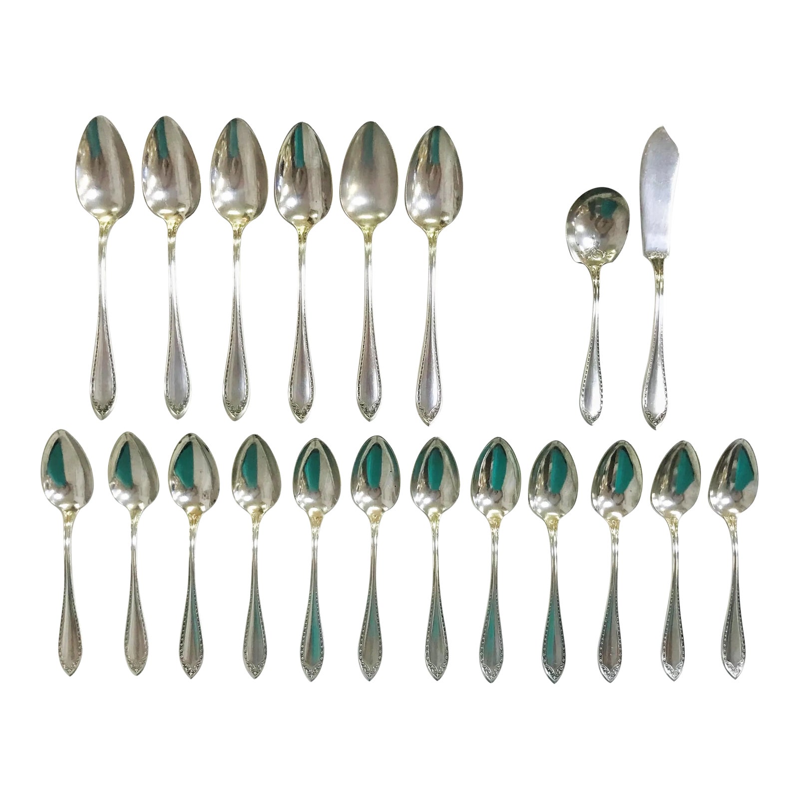 Antique 'Community Silver Triple Plus' Spoon Set- Set of 20 | Chairish