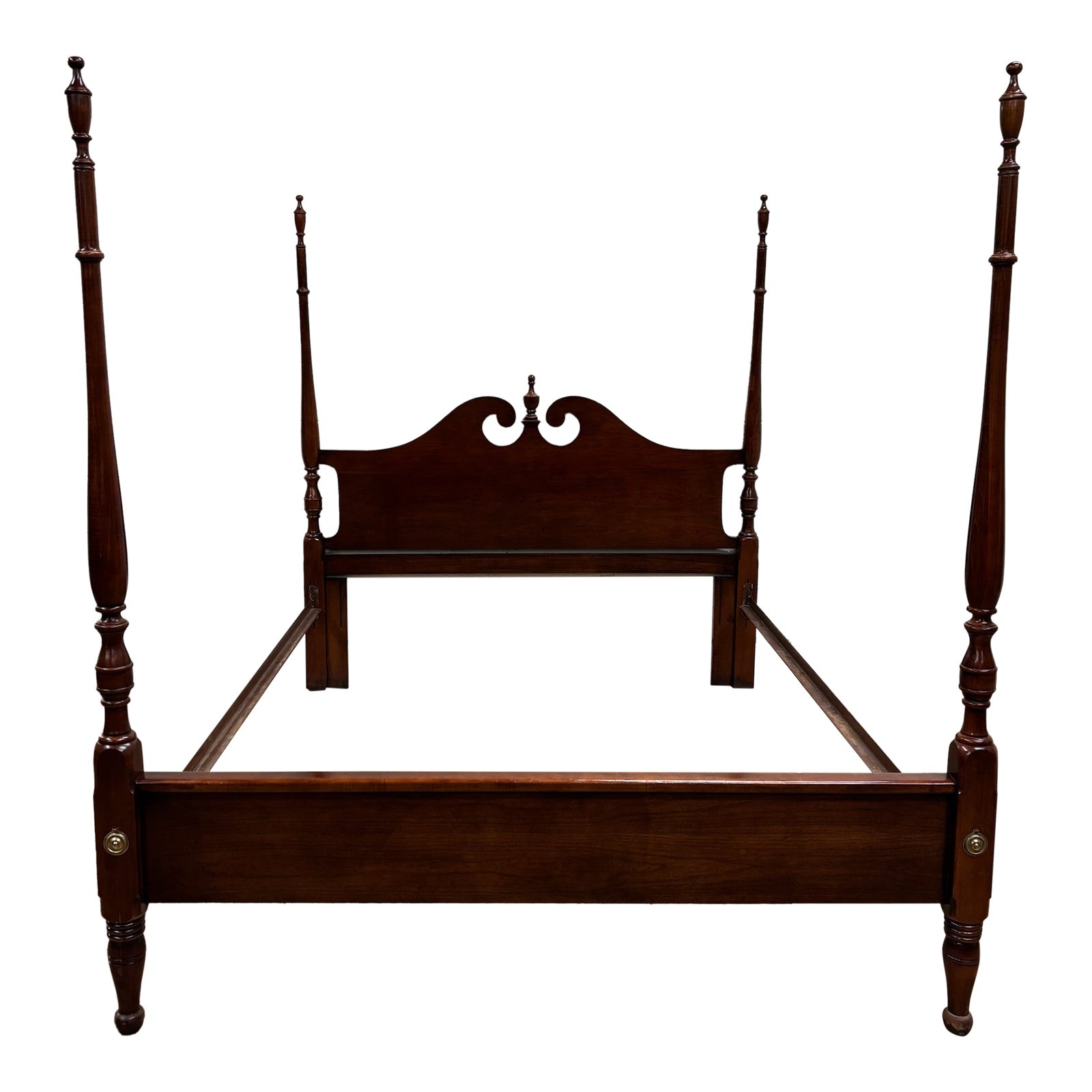 Vintage Convertible Queen or Full Size Low Four Poster Pediment Bed ...