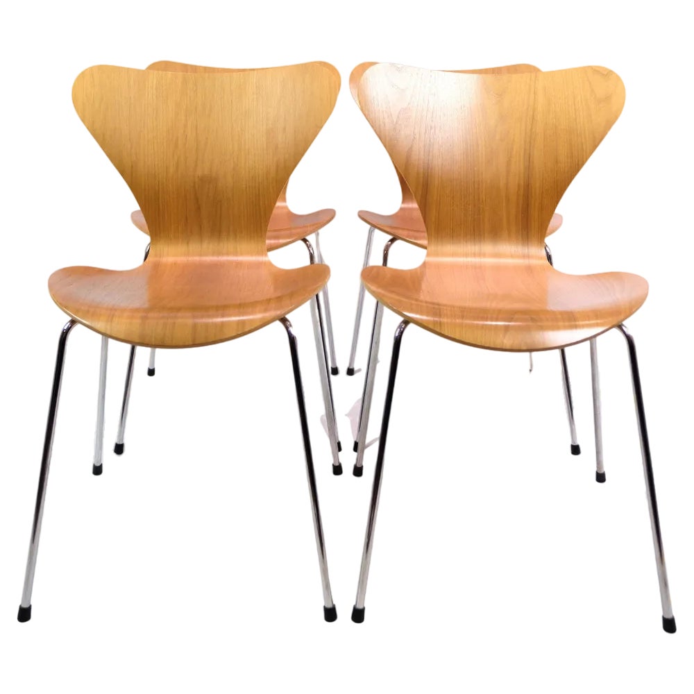 Seven Chairs in Walnut attributed to Arne Jacobsen and Fritz Hansen ...
