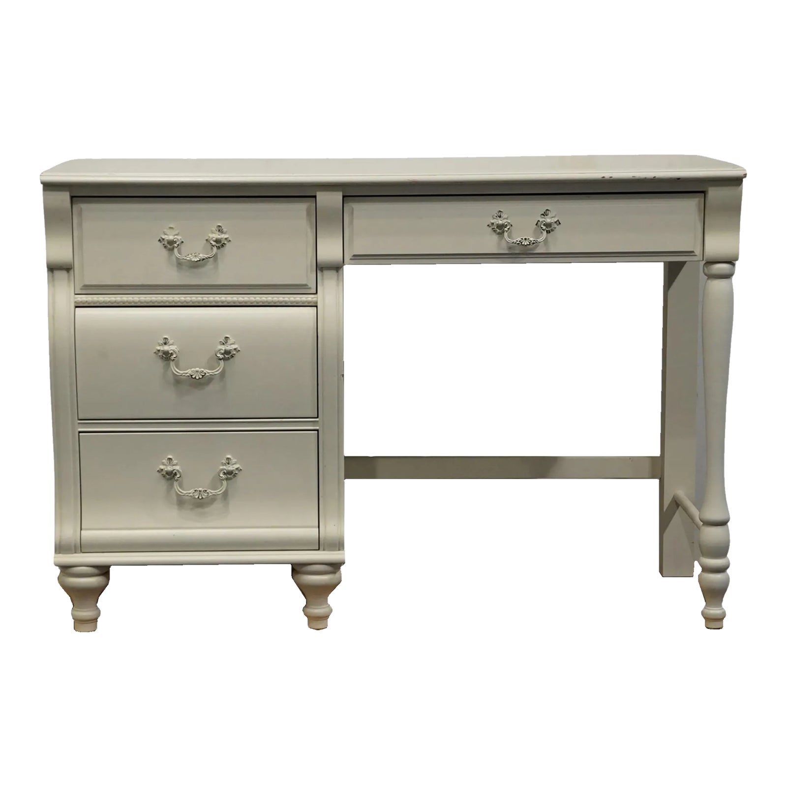 Stanley Furniture Victorian Inspired Country Cottage Style 44" White ...