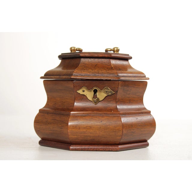 Colonial Williamsburg Style Vintage Mahogany Tea Caddy | Chairish