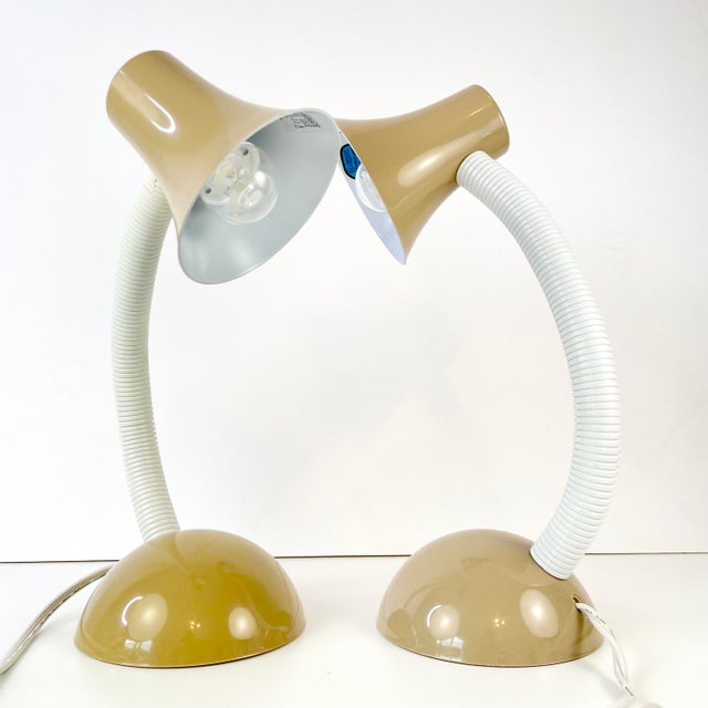 Set 2 Vintage Modern 80s / 90s Gooseneck Desk Lamps in Tan & White ...