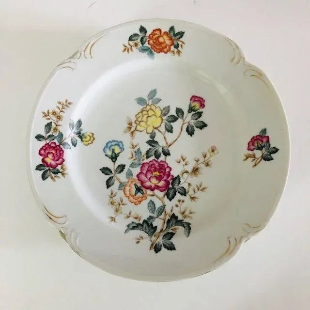Vintage Charm Crest Fine China Mayfair Dinner Plates - Set of 8 | Chairish