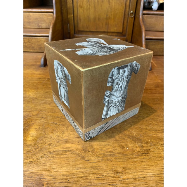 Neoclassical Style Handmade Faux Marble Cube With Italian Armor ...