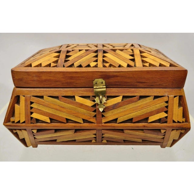 Vintage Arts & Crafts Tramp Art Folk Art Wood Inlay Jewelry Trinket ...