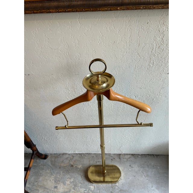 1970s Vintage Gentleman’s Butler Coat Rack | Chairish