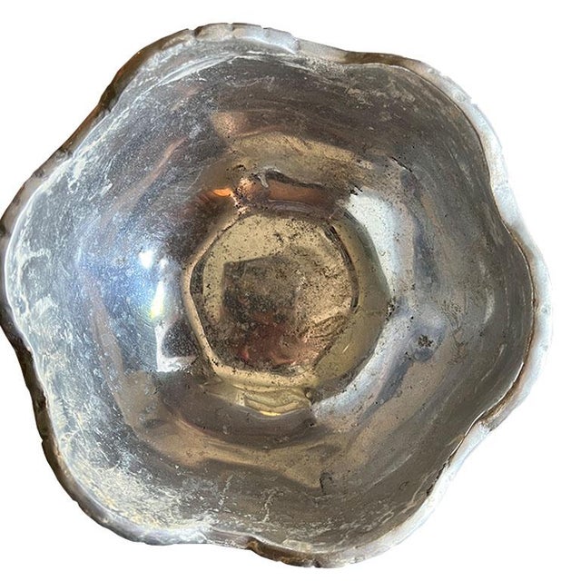 Late 20th Century Hollywood Regency Round Silver Metal Clam Shell ...