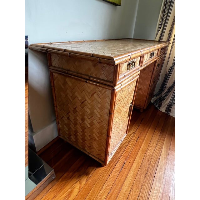 1960s British Colonial Chinoiserie Style Faux Bamboo and Woven Reed ...