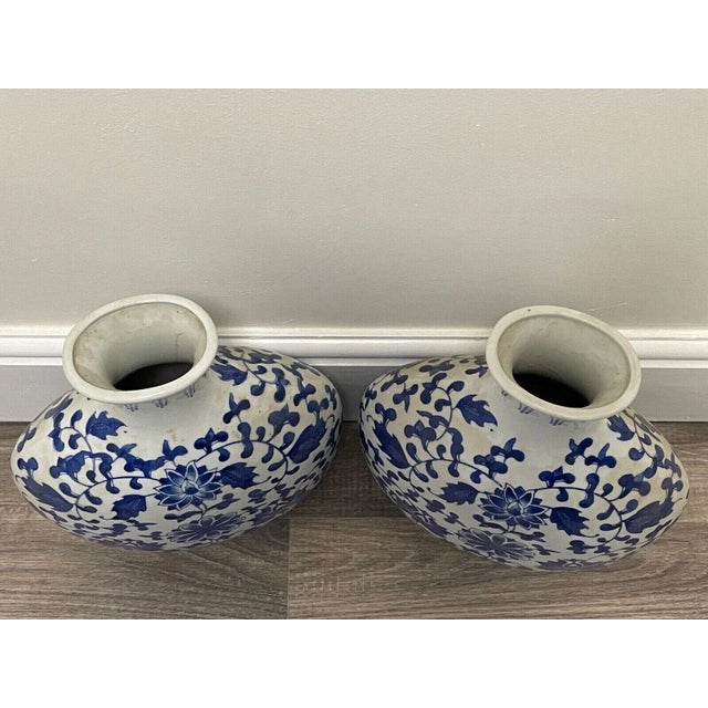 Pair of 1970s Traditional Chinese Porcelain Blue & White Porcelain ...