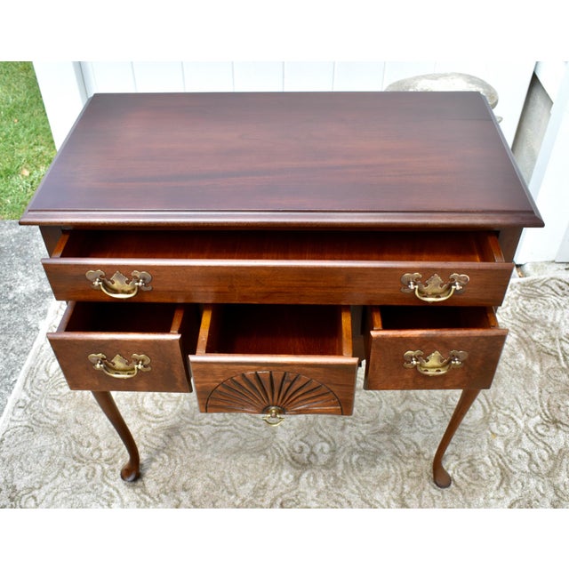 Vintage Mahogany Queen Anne Style Lowboy W/Shell Motif | Chairish