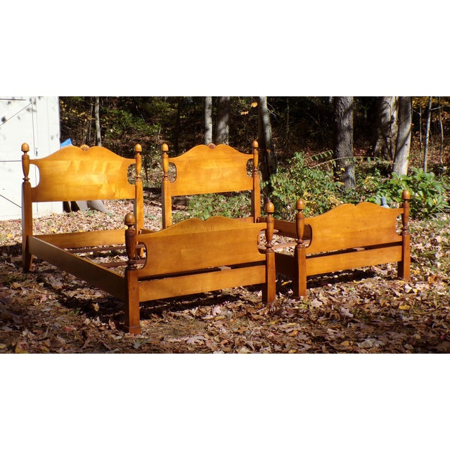 Vintage Pair Solid Maple Single Twin Size Beds Bed Frames Acorn Finials ...