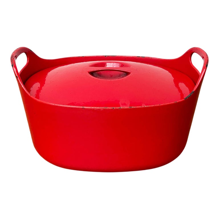 Mid-Century Modern Red Enamel Cast Iron Pot by Timo Sarpaneva for ...