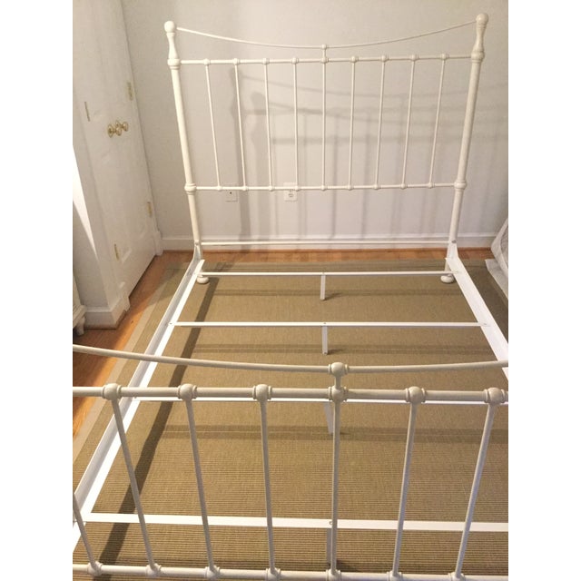 Ethan Allen Danby Bed Queen - Hanaposy