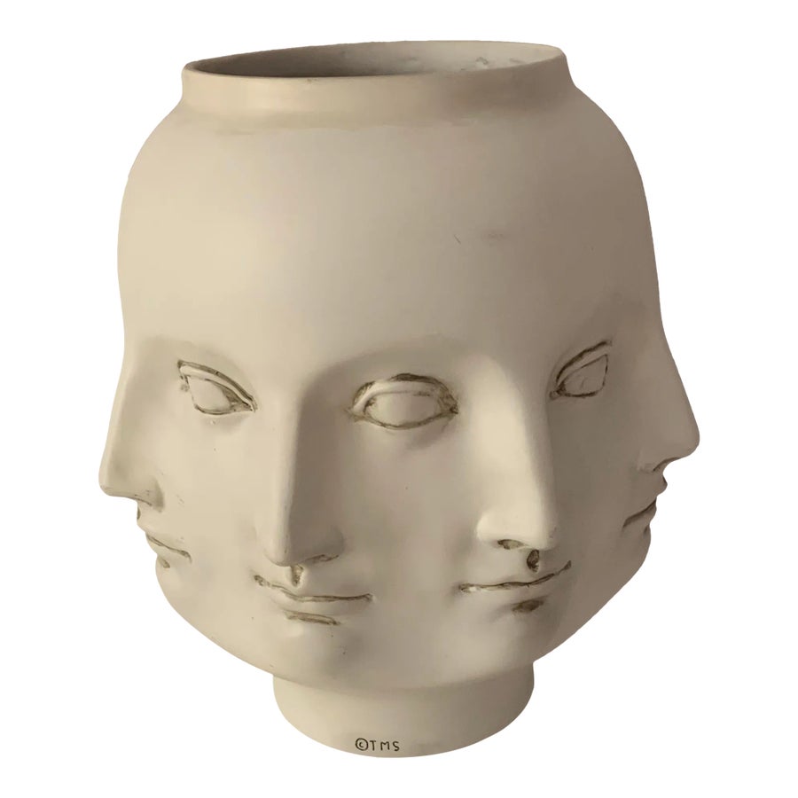 negative space face vase