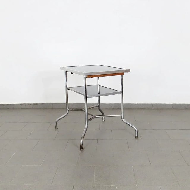 Tubular Side Table in Chrome and Glass | Chairish