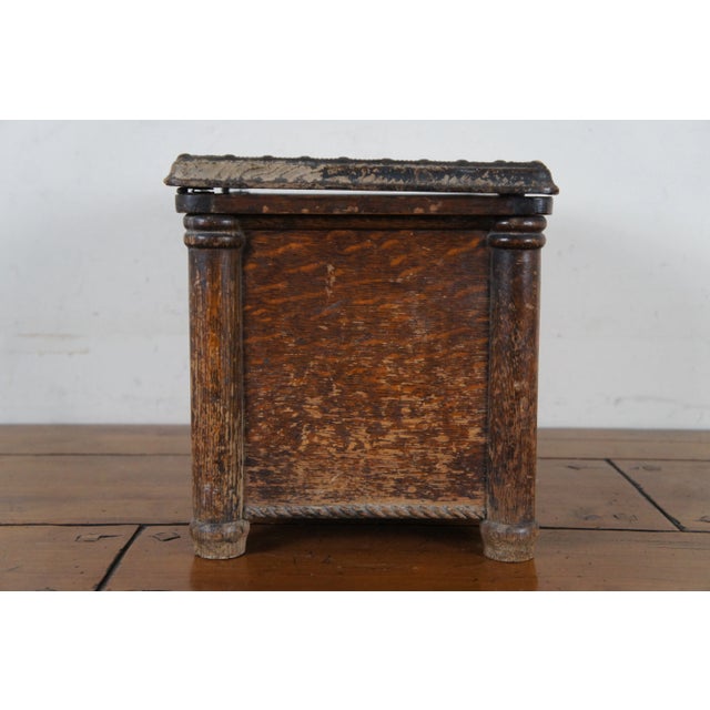 Early 20th Century Antique Victorian Quarter Sawn Oak Nailhead Keepsake ...