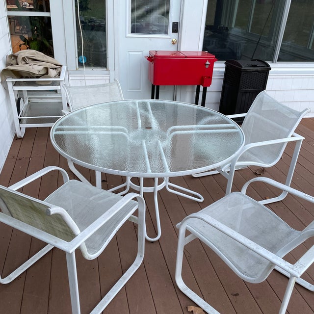 Brown jordan dining table store