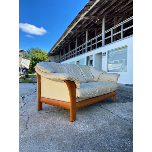 Vintage ekornes sofa store