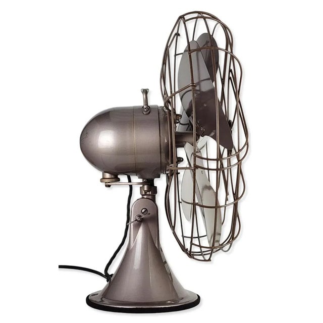 Vintage Circa 1961 Emerson Type 77648-Te Oscillating Desk Fan | Chairish