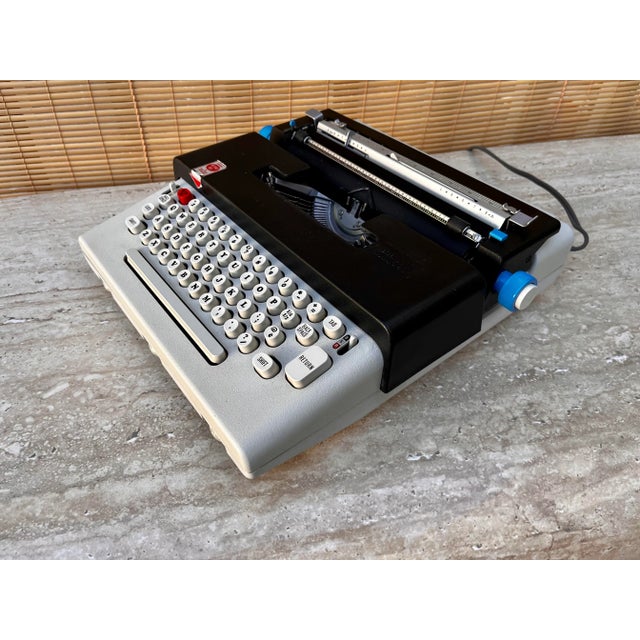 Vintage Olivetti Lettera 36 Portable Typewriter Designed by Ettore ...