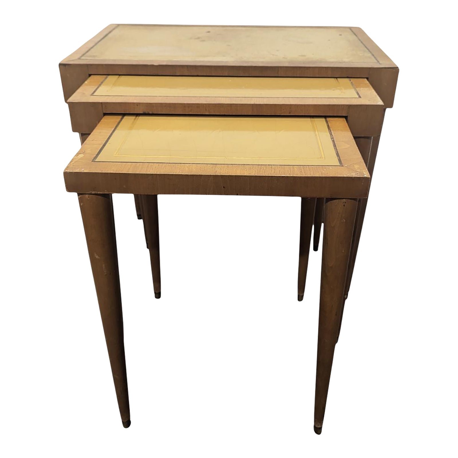 1960s Vintage Set of 3 Nesting Heirloom Weiman Tables Quality | Chairish