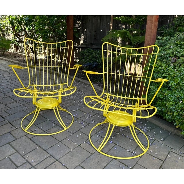 1960s Mid-Century Metal Wire Chairs Attributed to Homecrest- a Pair ...