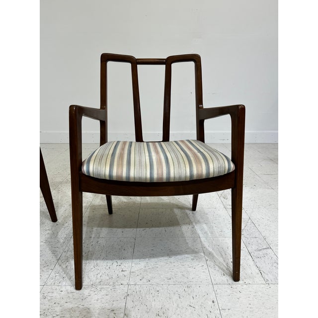 Mid 20th Century Mount Airy Dining Room Table and 6 Chairs John Stuart ...