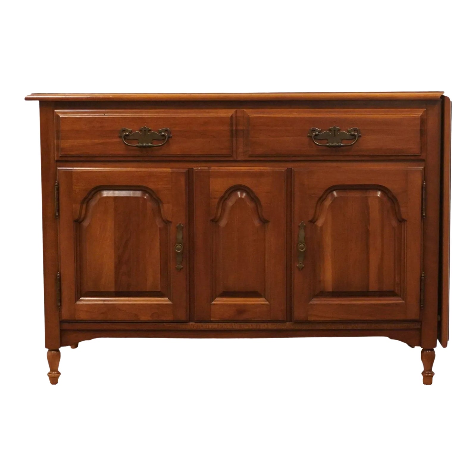 Thomasville Furniture Collector's Cherry Traditional Style 66" Server ...