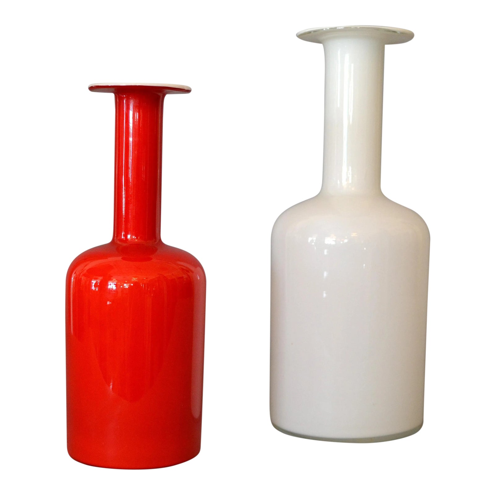 Danish Modern Hand Blown Otto Bauer Gulv Vase in Red & Milk Glass by ...