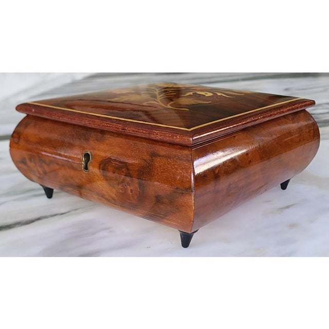 Vintage Sorrento Italian Marquetry Inlay Music Box - Torna a Surriento ...
