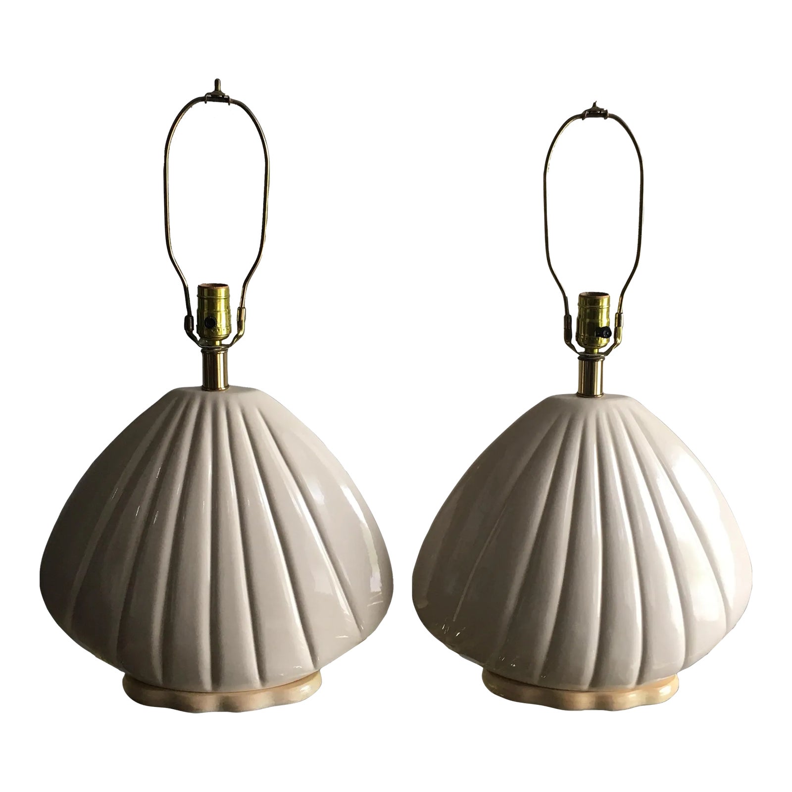 Vintage Coastal Ceramic Clam Shell Shape Lamps - a Pair | Chairish