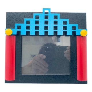 Vintage & Used Picture Frames for Sale | Chairish