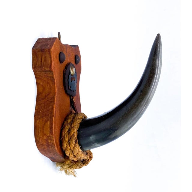 Vintage Western Horn Hook on Wood Plaque | Chairish