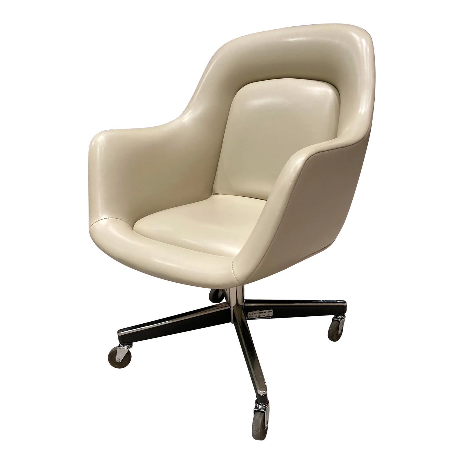 Modern Max Pearson Executive Desk Chair in Leather for Knoll | Chairish