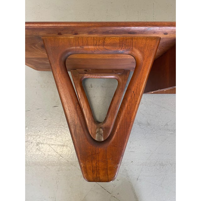 Mid-Century Walnut Coffee Table by Warren Church for Lane Company ...