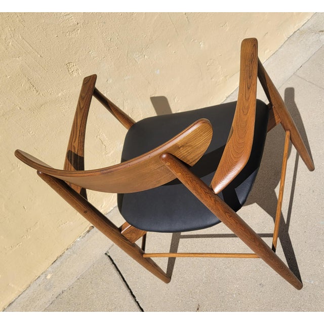 1960s Stanley Distinctive Mid Century Danish Accent Arm Chair | Chairish