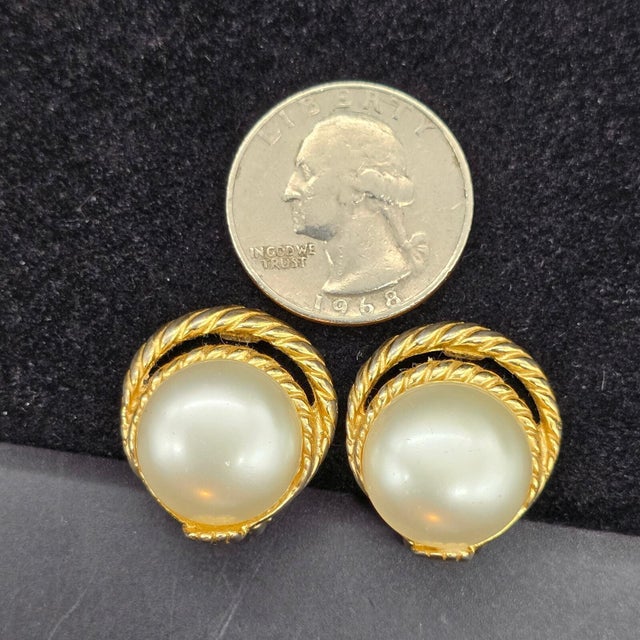 Donald stannard earrings store