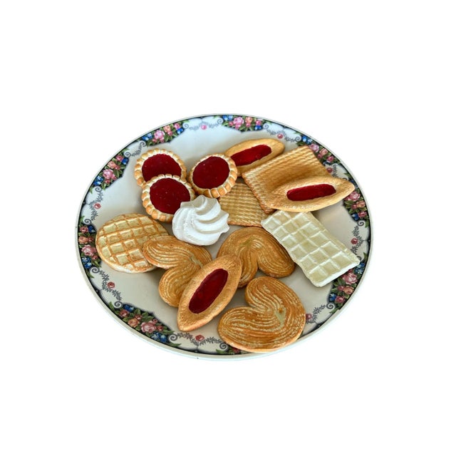 Mid 20th Century Vintage Trompe-L’oeil Cookie Plate, Made in France ...