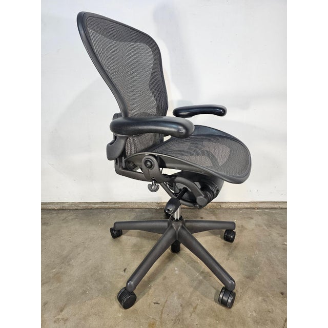 Herman Miller Aeron SIze B | Chairish