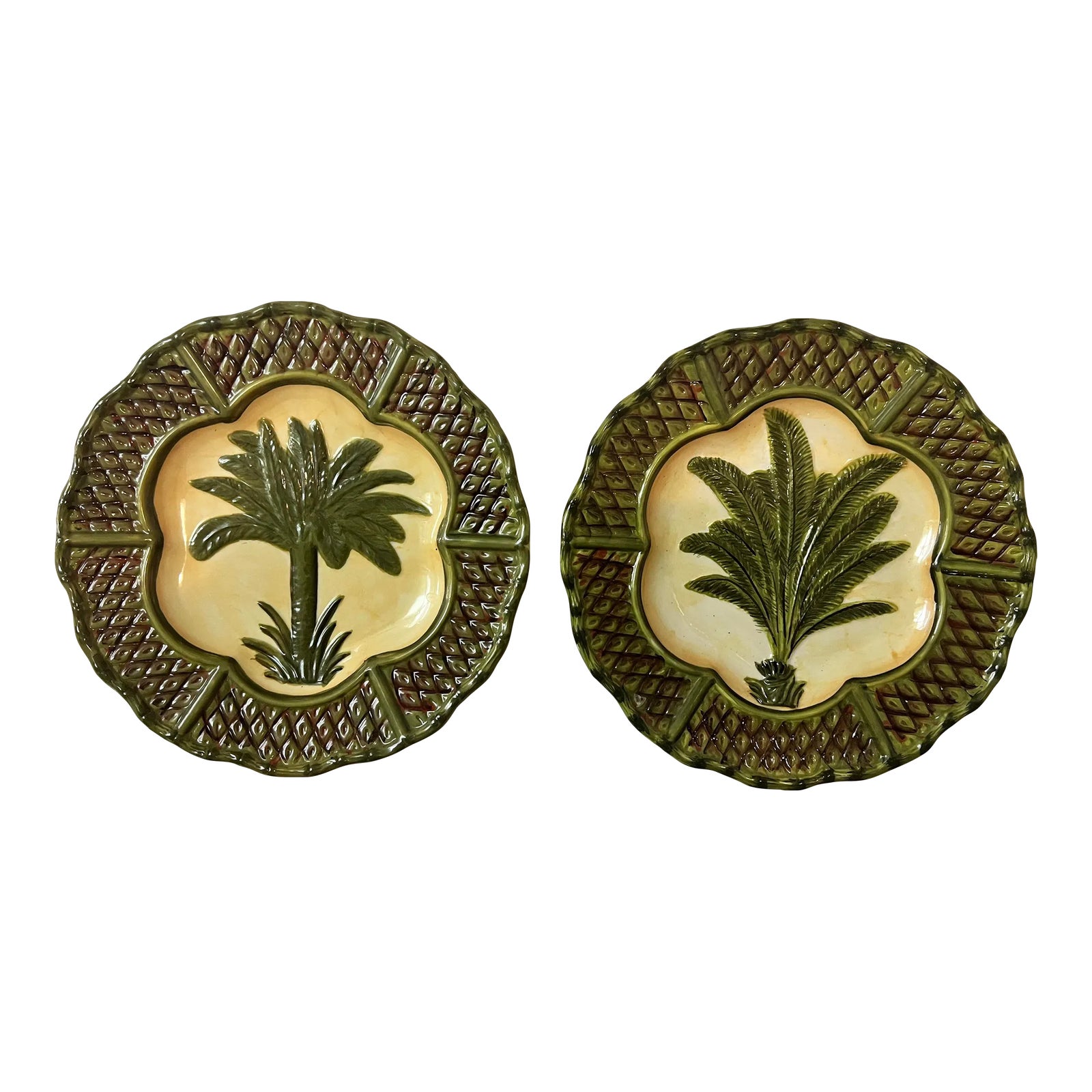 Palm Beach Regency Majolica Style Decorative Palm Tree Plates - a Pair ...